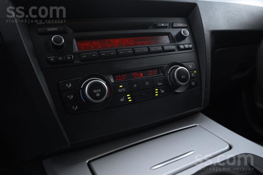 Melns BMW 320 2010 Jelgava, ar dzinēja tilpumu 2.00 L un nobraukumu 316 tūkst. km par 4400 €, foto 14 vietnē AUTOMOTO.COM.LV