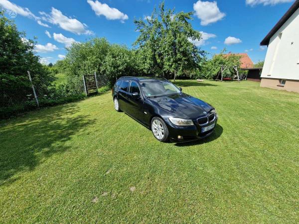 Melns BMW 320 2010 Panevēža, ar dzinēja tilpumu 2.00 L un nobraukumu 280 tūkst. km par 3150 €, foto 4 vietnē AUTOMOTO.COM.LV