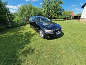 Melns BMW 320 2010 Panevēža, ar dzinēja tilpumu 2.00 L un nobraukumu 320 tūkst. km par 3150 €, foto 5 vietnē AUTOMOTO.COM.LV