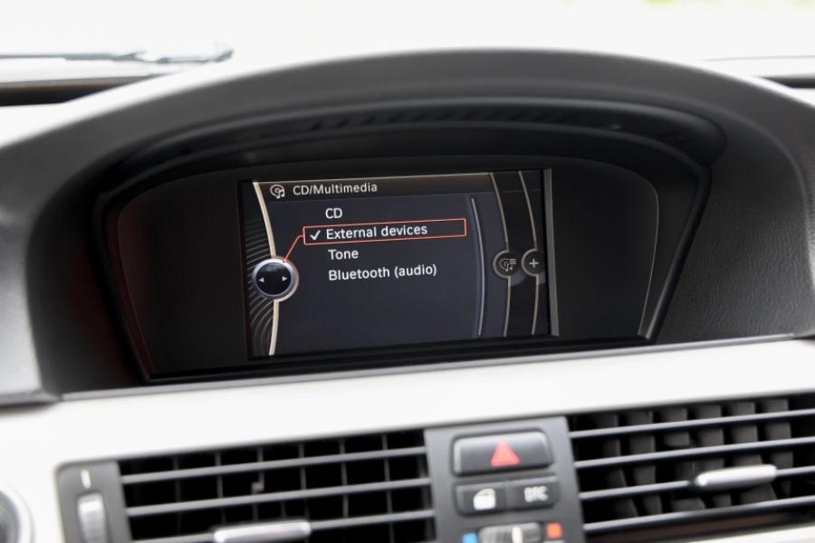 Melns BMW 320 2010 Rīga, ar dzinēja tilpumu 2.00 L un nobraukumu 180 tūkst. km par 5650 €, foto 23 vietnē AUTOMOTO.COM.LV