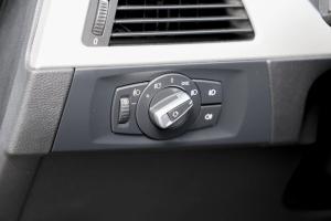 Melns BMW 320 2010 Rīga, ar dzinēja tilpumu 2.00 L un nobraukumu 180 tūkst. km par 5650 €, foto 31 vietnē AUTOMOTO.COM.LV