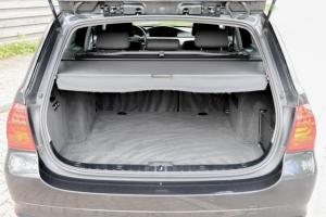 Melns BMW 320 2010 Rīga, ar dzinēja tilpumu 2.00 L un nobraukumu 180 tūkst. km par 5650 €, foto 33 vietnē AUTOMOTO.COM.LV