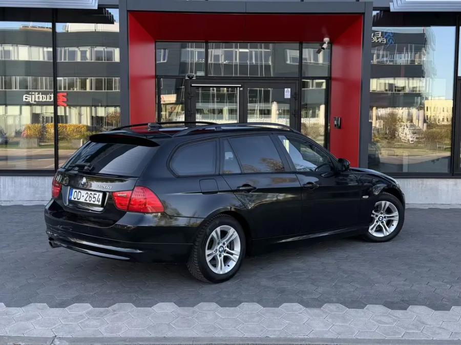 Melns BMW 320 2010 Rīga, ar dzinēja tilpumu 2.00 L un nobraukumu 280 tūkst. km par 4999 €, foto 5 vietnē AUTOMOTO.COM.LV