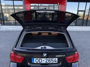 Melns BMW 320 2010 Rīga, ar dzinēja tilpumu 2.00 L un nobraukumu 280 tūkst. km par 4999 €, foto 16 vietnē AUTOMOTO.COM.LV