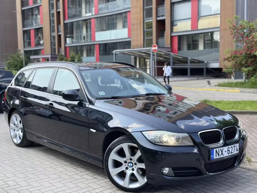 Melns BMW 320 2010 Rīga, ar dzinēja tilpumu 2.00 L un nobraukumu 298 tūkst. km par 3990 €, foto 1 vietnē AUTOMOTO.COM.LV