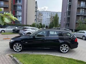 Melns BMW 320 2010 Rīga, ar dzinēja tilpumu 2.00 L un nobraukumu 298 tūkst. km par 3990 €, foto 3 vietnē AUTOMOTO.COM.LV
