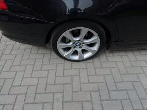 Melns BMW 320 2010 Rīga, ar dzinēja tilpumu 2.00 L un nobraukumu 298 tūkst. km par 3990 €, foto 13 vietnē AUTOMOTO.COM.LV
