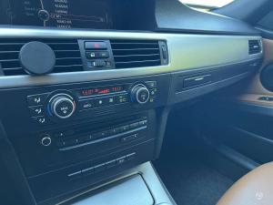 Black BMW 320 2010 in Kaunas, with an engine capacity of 2.00 L and mileage of 279 thousand km for 3950 €, photo 20 on AUTOMOTO.COM.LV