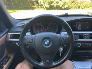 Black BMW 320 2010 in Kaunas, with an engine capacity of 2.00 L and mileage of 279 thousand km for 3950 €, photo 25 on AUTOMOTO.COM.LV