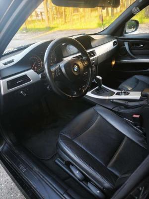 Melns BMW 320 2010 Raseiniai, ar dzinēja tilpumu 0.00 L un nobraukumu 330 tūkst. km par 4500 €, foto 7 vietnē AUTOMOTO.COM.LV