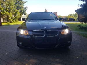 Melns BMW 320 2010 Utena, ar dzinēja tilpumu 2.00 L un nobraukumu 291 tūkst. km par 3200 €, foto 4 vietnē AUTOMOTO.COM.LV
