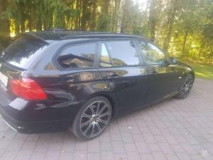 Melns BMW 320 2010 Utena, ar dzinēja tilpumu 2.00 L un nobraukumu 291 tūkst. km par 3200 €, foto 5 vietnē AUTOMOTO.COM.LV