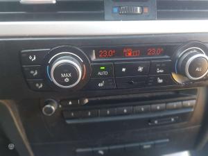 Melns BMW 320 2010 Utena, ar dzinēja tilpumu 2.00 L un nobraukumu 291 tūkst. km par 3200 €, foto 12 vietnē AUTOMOTO.COM.LV