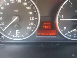 Melns BMW 320 2010 Utena, ar dzinēja tilpumu 2.00 L un nobraukumu 291 tūkst. km par 3200 €, foto 14 vietnē AUTOMOTO.COM.LV