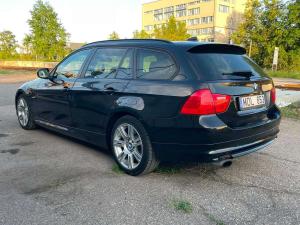 Melns BMW 320 2010 Viļņa, ar dzinēja tilpumu 2.00 L un nobraukumu 440 tūkst. km par 3400 €, foto 5 vietnē AUTOMOTO.COM.LV