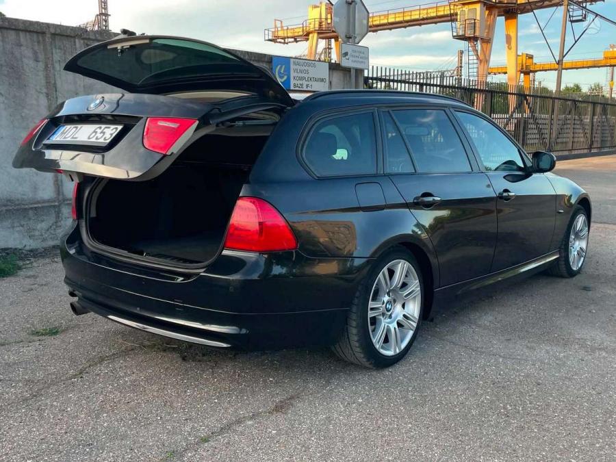 Melns BMW 320 2010 Viļņa, ar dzinēja tilpumu 2.00 L un nobraukumu 440 tūkst. km par 3400 €, foto 6 vietnē AUTOMOTO.COM.LV