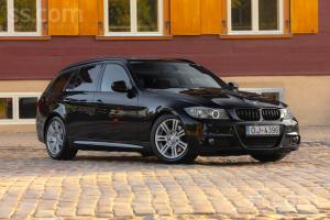 Melns BMW 320 2010 Jelgava, ar dzinēja tilpumu 2.00 L un nobraukumu 366 tūkst. km par 6200 €, foto  vietnē AUTOMOTO.COM.LV
