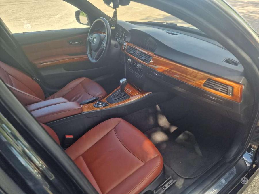 Черный БМВ 320 2010 в Мариямполе, объемом двигателя 2.00 л и пробегом 224 тыс. км за 4999 €, фото 11 на AUTOMOTO.COM.LV