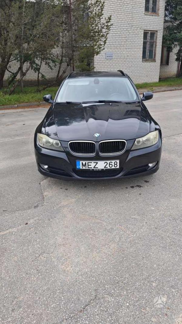 Black BMW 320 2010 in Silale, with an engine capacity of 2.00 L and mileage of 326 thousand km for 3650 €, photo 2 on AUTOMOTO.COM.LV