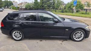 Black BMW 320 2010 in Silale, with an engine capacity of 2.00 L and mileage of 326 thousand km for 3650 €, photo 5 on AUTOMOTO.COM.LV