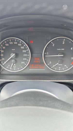Black BMW 320 2010 in Silale, with an engine capacity of 2.00 L and mileage of 326 thousand km for 3650 €, photo 12 on AUTOMOTO.COM.LV