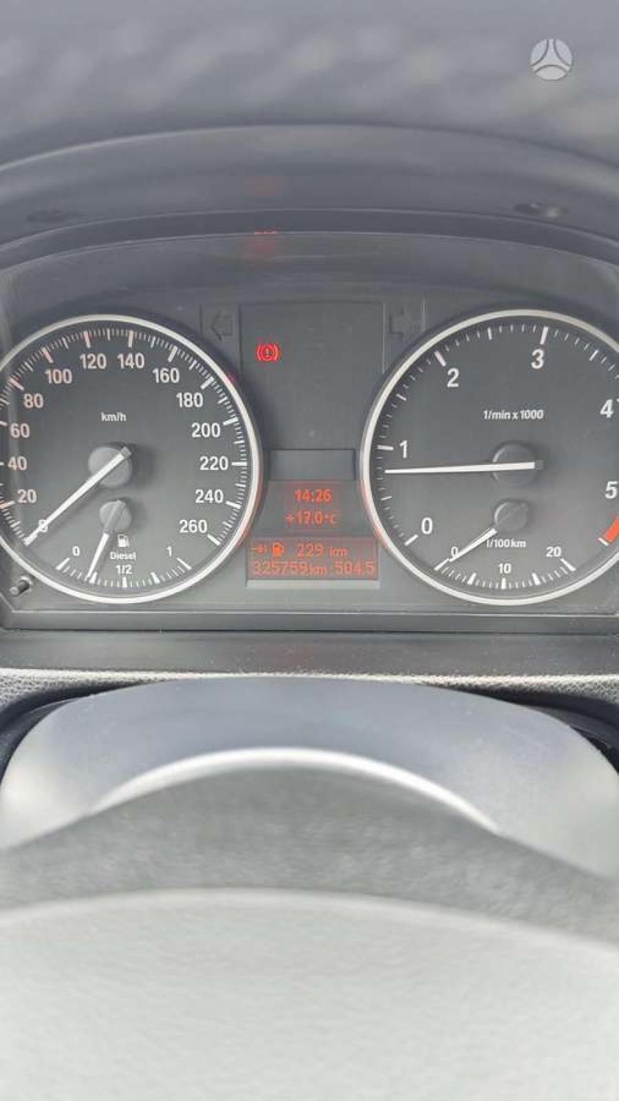 Black BMW 320 2010 in Silale, with an engine capacity of 2.00 L and mileage of 326 thousand km for 3650 €, photo 12 on AUTOMOTO.COM.LV