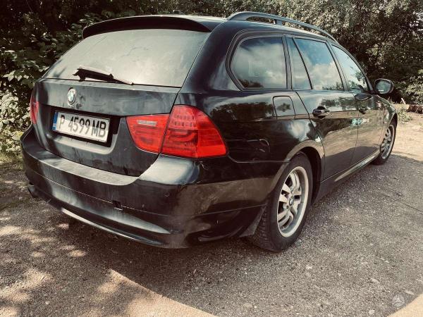 Black BMW 320 2010 in Vilnius, with an engine capacity of 2.00 L and mileage of 276 thousand km for 1350 €, photo 2 on AUTOMOTO.COM.LV