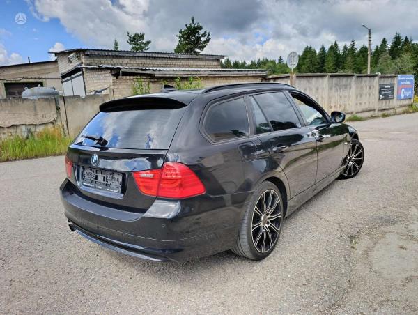 Black BMW 320 2010 in Utena, with an engine capacity of 2.00 L and mileage of 290 thousand km for 3200 €, photo 2 on AUTOMOTO.COM.LV