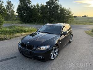 Melns BMW 320 2010 Daugavpils, ar dzinēja tilpumu 2.00 L un nobraukumu 340 tūkst. km par 6800 €, foto 3 vietnē AUTOMOTO.COM.LV