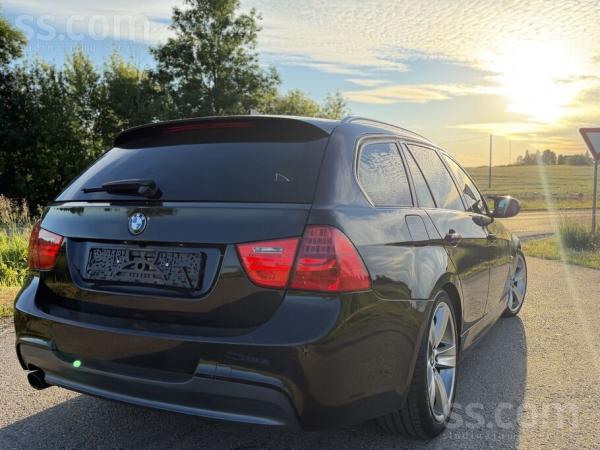 Black BMW 320 2010 in Daugavpils, with an engine capacity of 2.00 L and mileage of 340 thousand km for 6800 €, photo 4 on AUTOMOTO.COM.LV