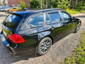 Melns BMW 320 2010 Viļņa, ar dzinēja tilpumu 2.00 L un nobraukumu 296 tūkst. km par 3700 €, foto 13 vietnē AUTOMOTO.COM.LV