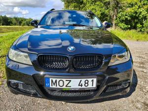 Black BMW 320 2010 in Vilnius, with an engine capacity of 2.00 L and mileage of 296 thousand km for 3700 €, photo 4 on AUTOMOTO.COM.LV