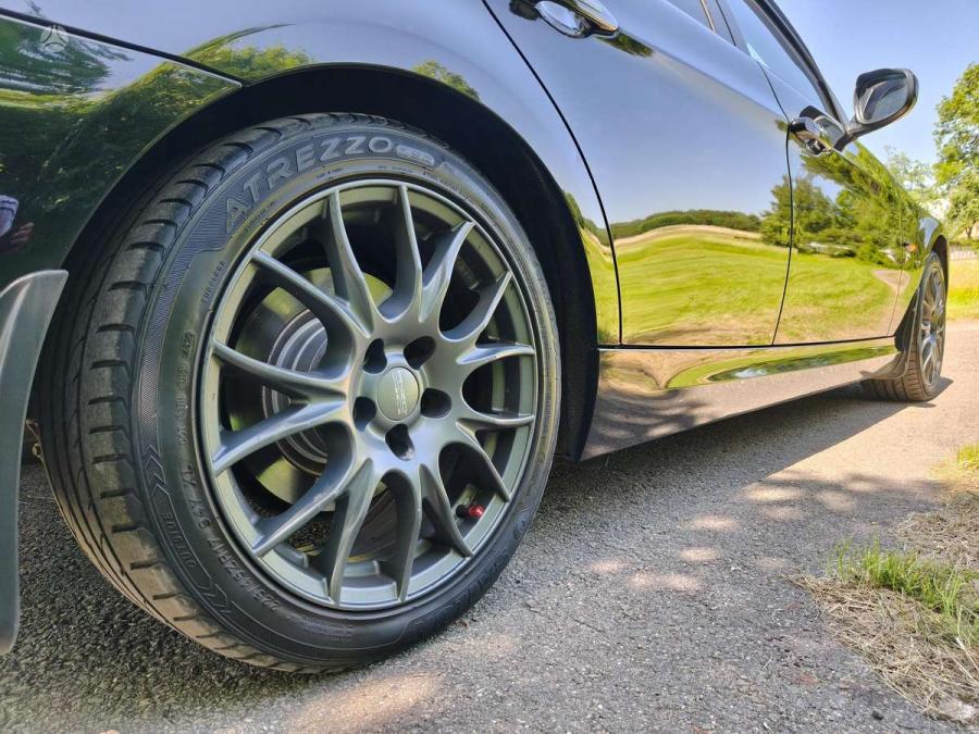 Black BMW 320 2010 in Vilnius, with an engine capacity of 2.00 L and mileage of 296 thousand km for 3700 €, photo 24 on AUTOMOTO.COM.LV