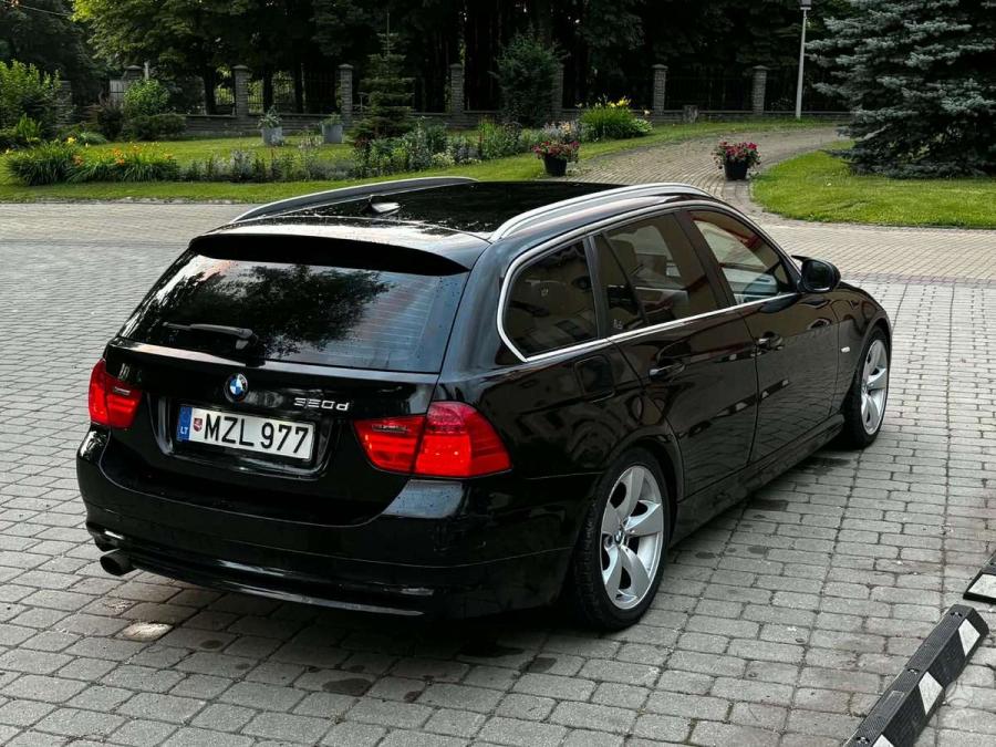 Черный БМВ 320 2010 в Вильнюс, объемом двигателя 2.00 л и пробегом 277 тыс. км за 3650 €, фото 5 на AUTOMOTO.COM.LV