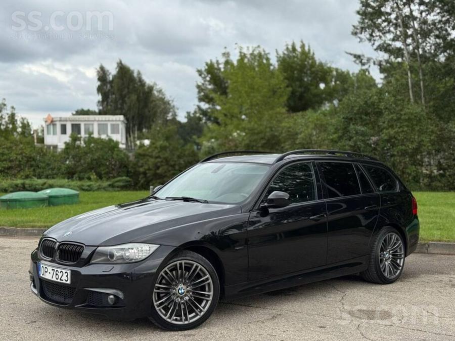 Black BMW 320 2010 in Riga, with an engine capacity of 2.00 L and mileage of 301 thousand km for 6550 €, photo 3 on AUTOMOTO.COM.LV