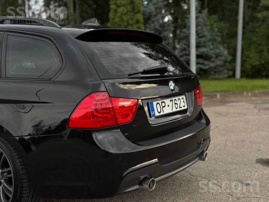 Black BMW 320 2010 in Riga, with an engine capacity of 2.00 L and mileage of 301 thousand km for 6550 €, photo 7 on AUTOMOTO.COM.LV