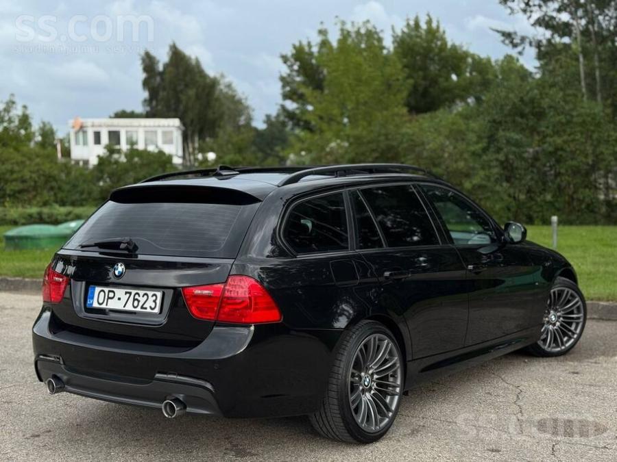 Black BMW 320 2010 in Riga, with an engine capacity of 2.00 L and mileage of 301 thousand km for 6550 €, photo 10 on AUTOMOTO.COM.LV