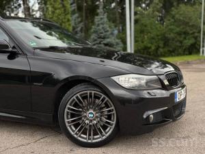 Black BMW 320 2010 in Riga, with an engine capacity of 2.00 L and mileage of 301 thousand km for 6550 €, photo 14 on AUTOMOTO.COM.LV