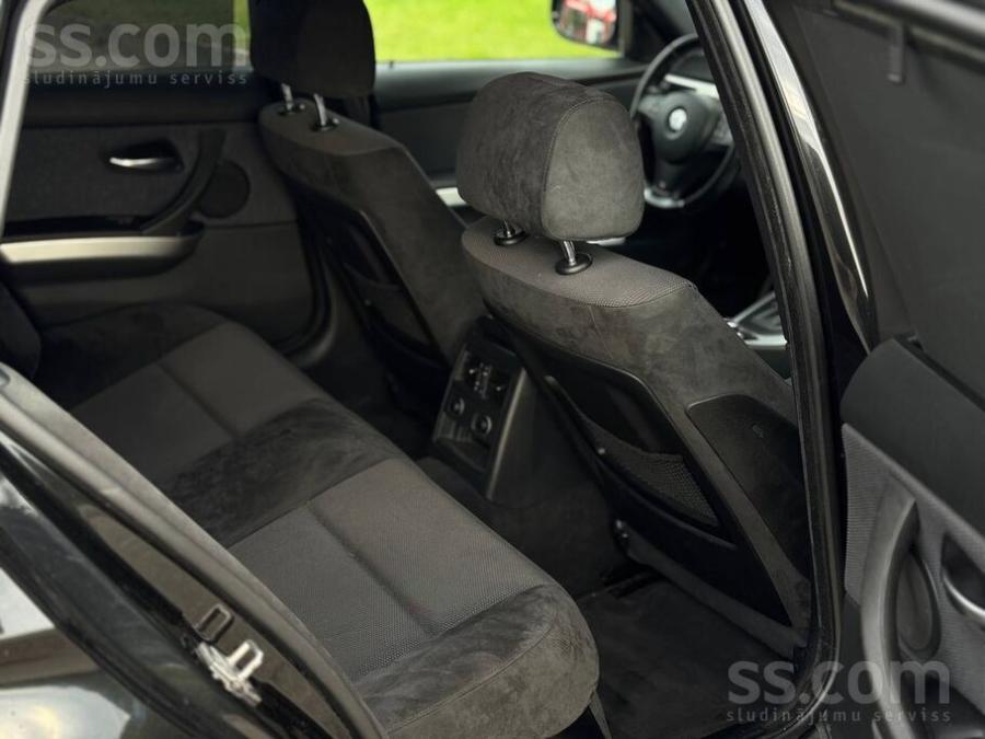 Black BMW 320 2010 in Riga, with an engine capacity of 2.00 L and mileage of 301 thousand km for 6550 €, photo 27 on AUTOMOTO.COM.LV