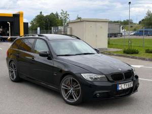 Black BMW 320 2010 in Siauliai, with an engine capacity of 2.00 L and mileage of 300 thousand km for 3600 €, photo 3 on AUTOMOTO.COM.LV