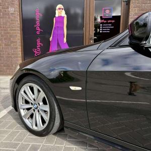Melns BMW 320 2010 Kaišiadorys, ar dzinēja tilpumu 2.00 L un nobraukumu 350 tūkst. km par 3900 €, foto 16 vietnē AUTOMOTO.COM.LV