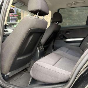 Melns BMW 320 2010 Kaišiadorys, ar dzinēja tilpumu 2.00 L un nobraukumu 350 tūkst. km par 3900 €, foto 21 vietnē AUTOMOTO.COM.LV