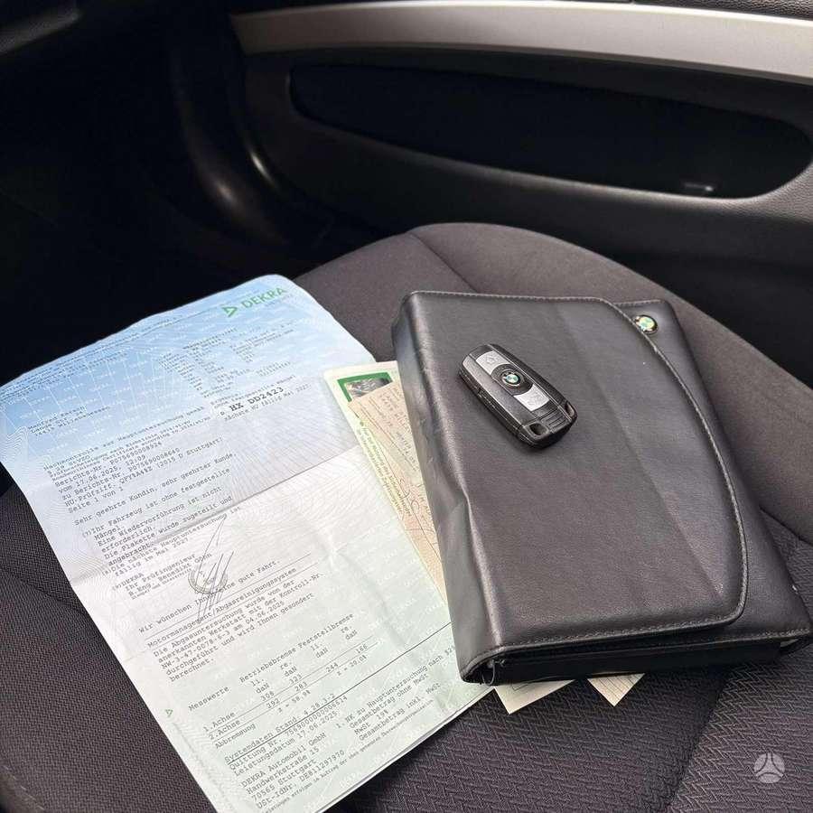 Melns BMW 320 2010 Kaišiadorys, ar dzinēja tilpumu 2.00 L un nobraukumu 350 tūkst. km par 3900 €, foto 30 vietnē AUTOMOTO.COM.LV