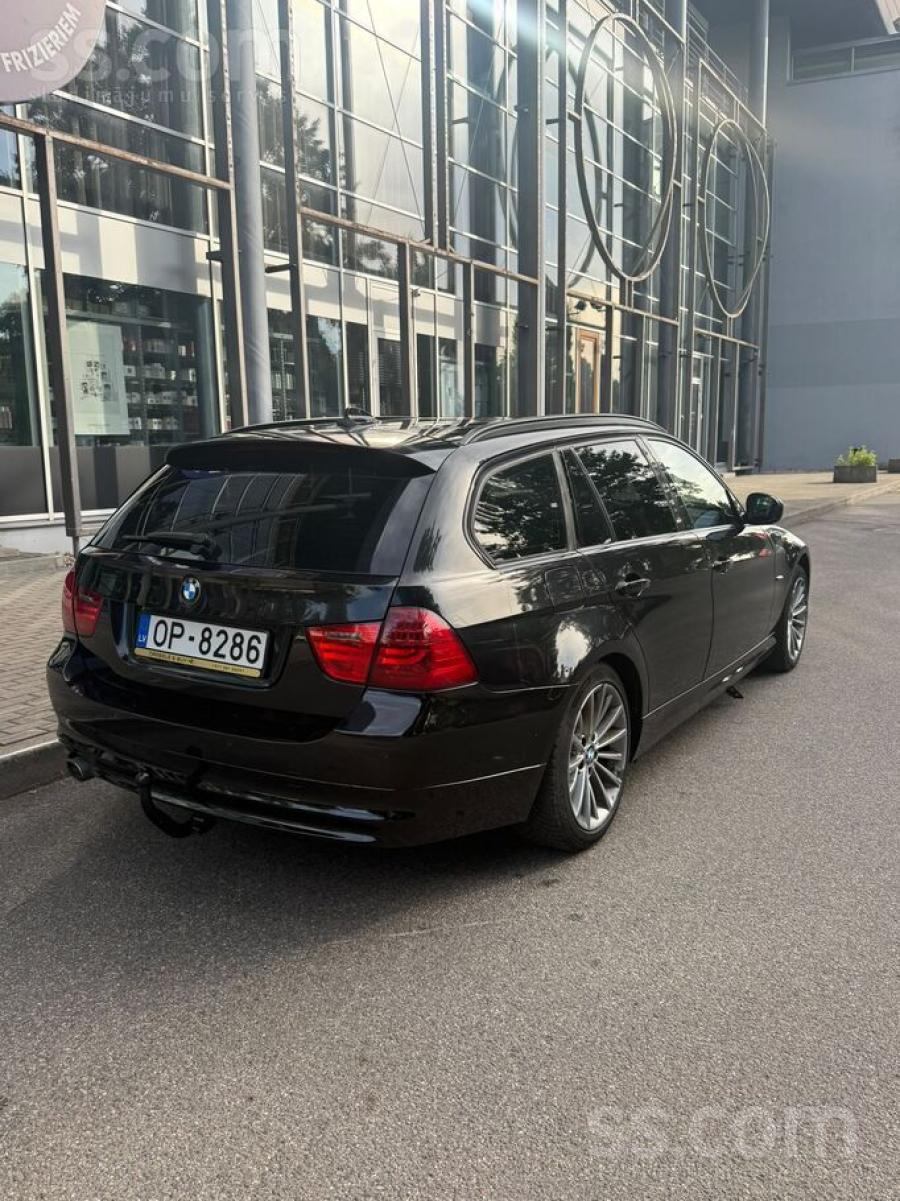 Black BMW 320 2010 in Riga, with an engine capacity of 2.00 L and mileage of 0 thousand km for 4500 €, photo 5 on AUTOMOTO.COM.LV