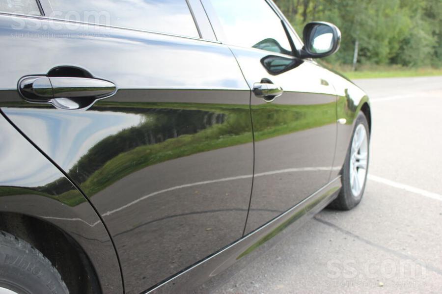 Melns BMW 320 2010 Bauska, ar dzinēja tilpumu 2.00 L un nobraukumu 333 tūkst. km par 4200 €, foto 10 vietnē AUTOMOTO.COM.LV