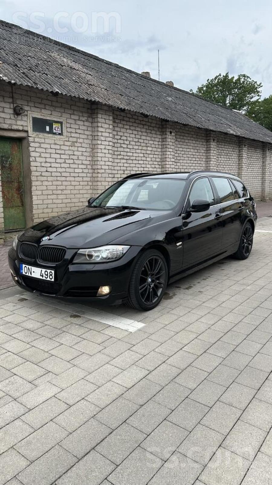 Melns BMW 320 2010 Valmiera, ar dzinēja tilpumu 2.00 L un nobraukumu 336 tūkst. km par 5000 €, foto 3 vietnē AUTOMOTO.COM.LV