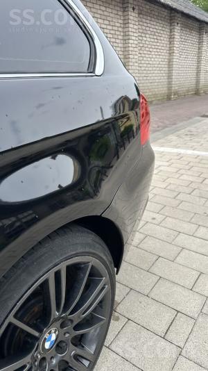 Melns BMW 320 2010 Valmiera, ar dzinēja tilpumu 2.00 L un nobraukumu 336 tūkst. km par 5000 €, foto 12 vietnē AUTOMOTO.COM.LV