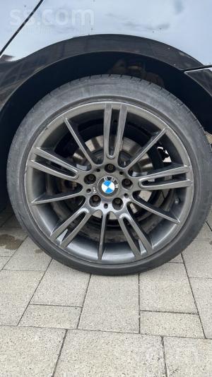 Melns BMW 320 2010 Valmiera, ar dzinēja tilpumu 2.00 L un nobraukumu 336 tūkst. km par 5000 €, foto 15 vietnē AUTOMOTO.COM.LV