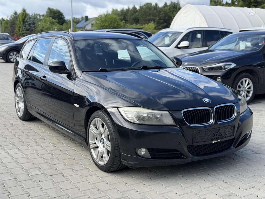 Melns BMW 320 2010 Viļņa, ar dzinēja tilpumu 2.00 L un nobraukumu 383 tūkst. km par 3350 €, foto 4 vietnē AUTOMOTO.COM.LV