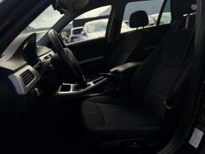 Melns BMW 320 2010 Viļņa, ar dzinēja tilpumu 2.00 L un nobraukumu 383 tūkst. km par 3350 €, foto 9 vietnē AUTOMOTO.COM.LV